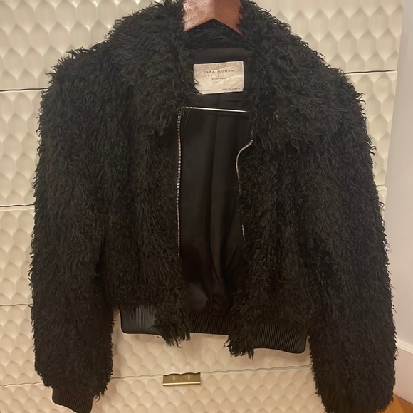 Zara | Jackets & Coats | Zara Black Short Fuzzy Jacket | Poshmark